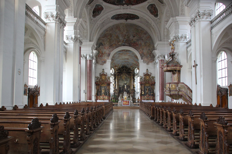 Innenraum-Klosterkirche-Weißenau | Oberschwabens Sehenswürdigkeiten
