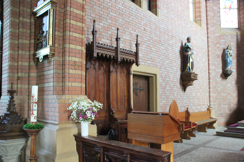 Apsis links Kirche Aßmannshardt | Oberschwabens Sehenswürdigkeiten