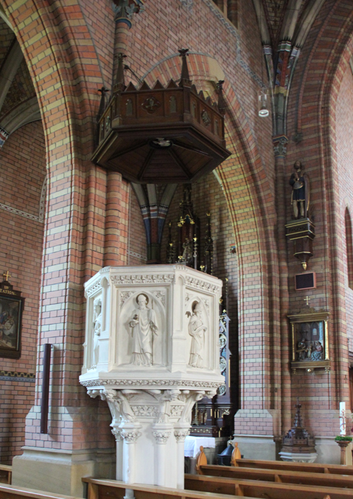 Sandsteinkanzel-Kirche-Aßmannshardt | Oberschwabens Sehenswürdigkeiten